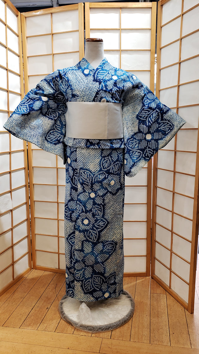Traditional Yukata - Floral Shibori in Natural Indigo – Kimono House NYC