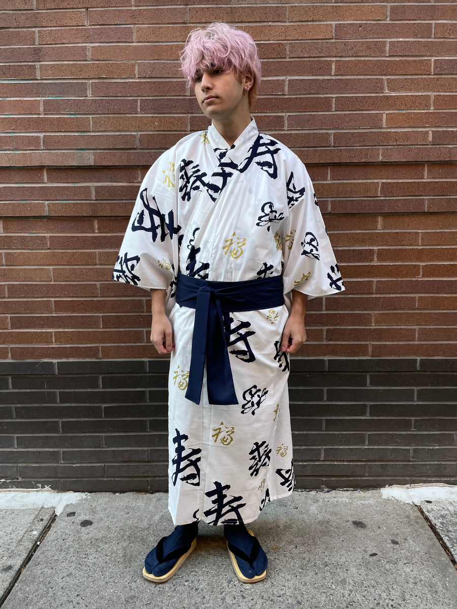 Kimono Robe-White with Kanji Characters – Kimono House NYC